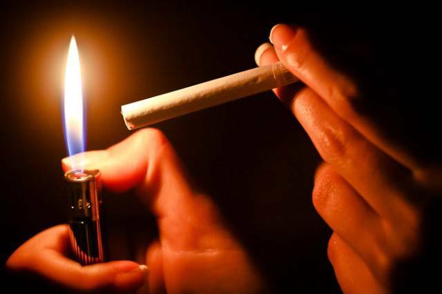 Опрос Gorod.lv: почти половина респондентов страдает от курящих соседей