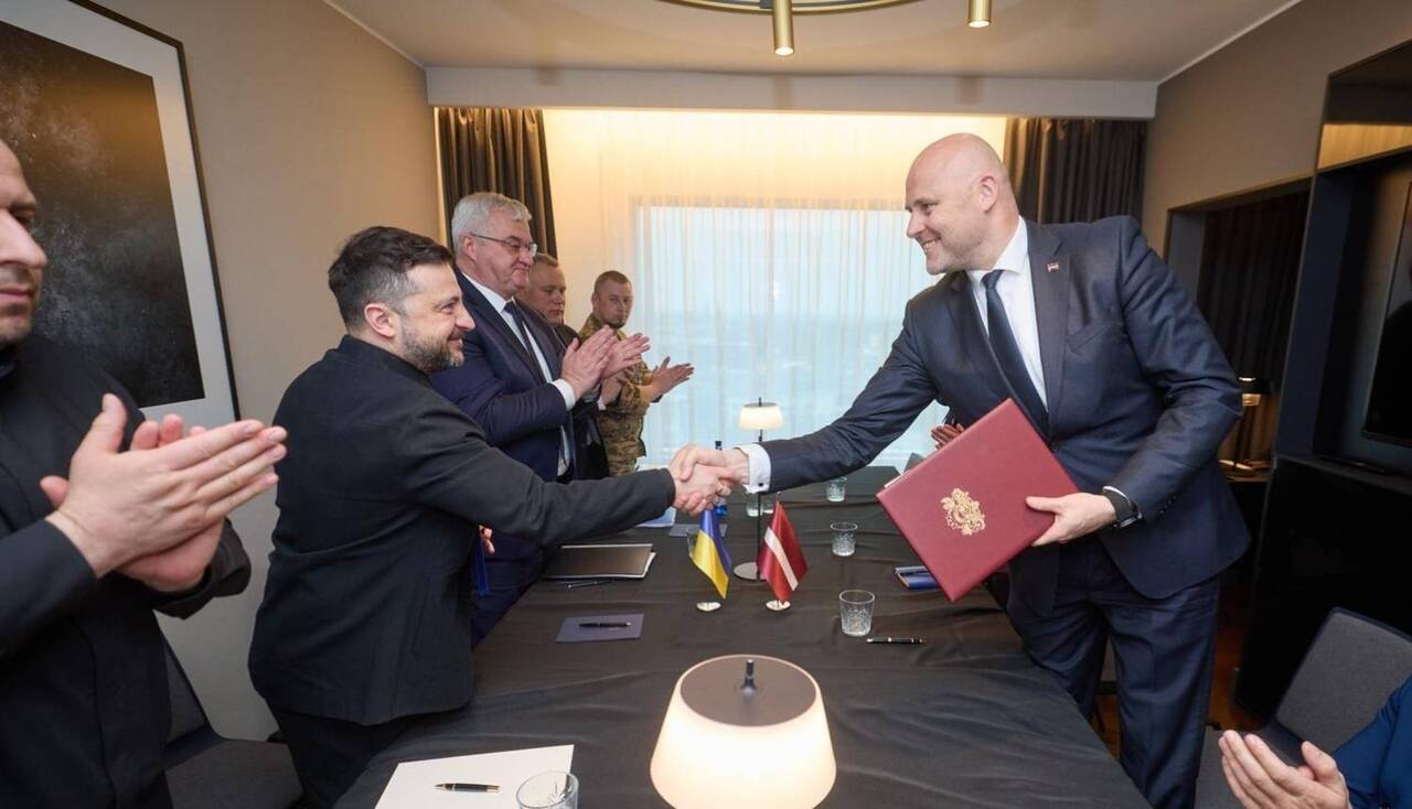 Латвия и Украина подписали соглашение о сотрудничестве в сфере обороны